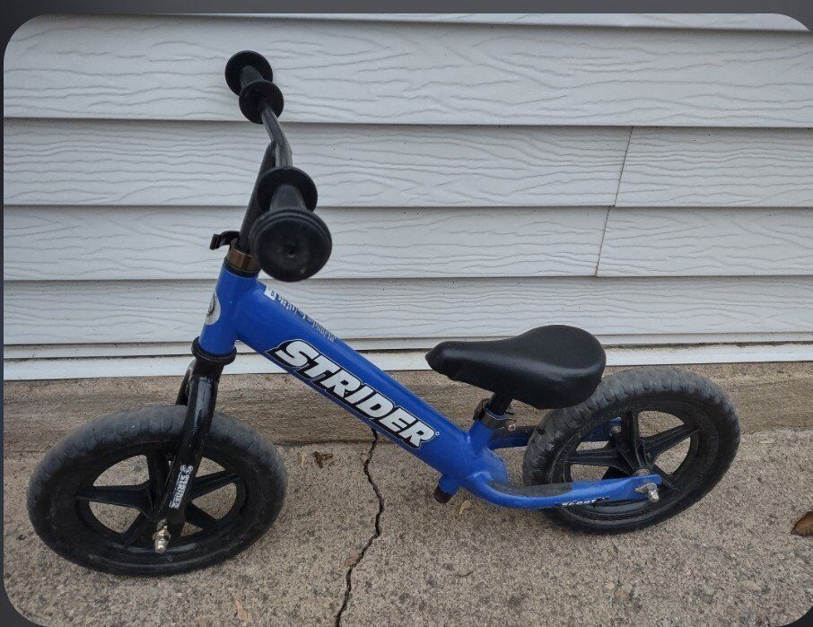 balance bike, Strider, 12" sport, adjustable | Kids Bikes | KSL Classifieds