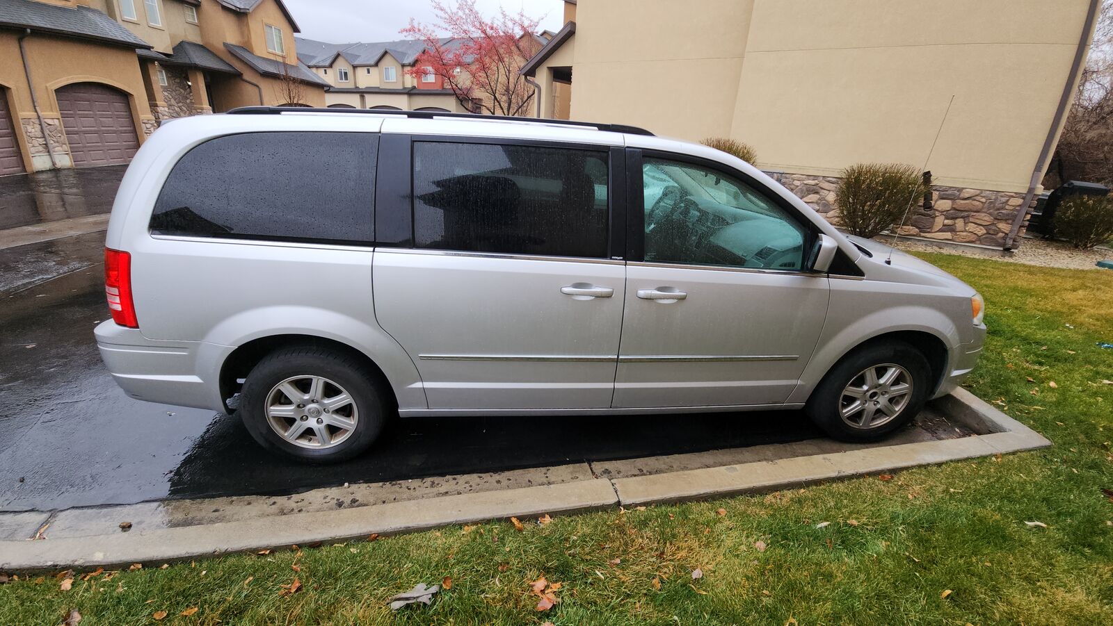 2010 Chrysler Town and Country LX in Pleasant Grove, UT | KSL Cars