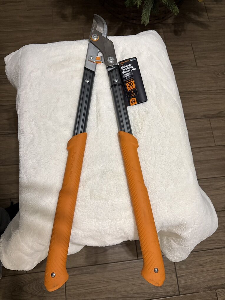 Fiskars Lopper | Other Garden/Lawn/Yard Equipment | KSL Classifieds