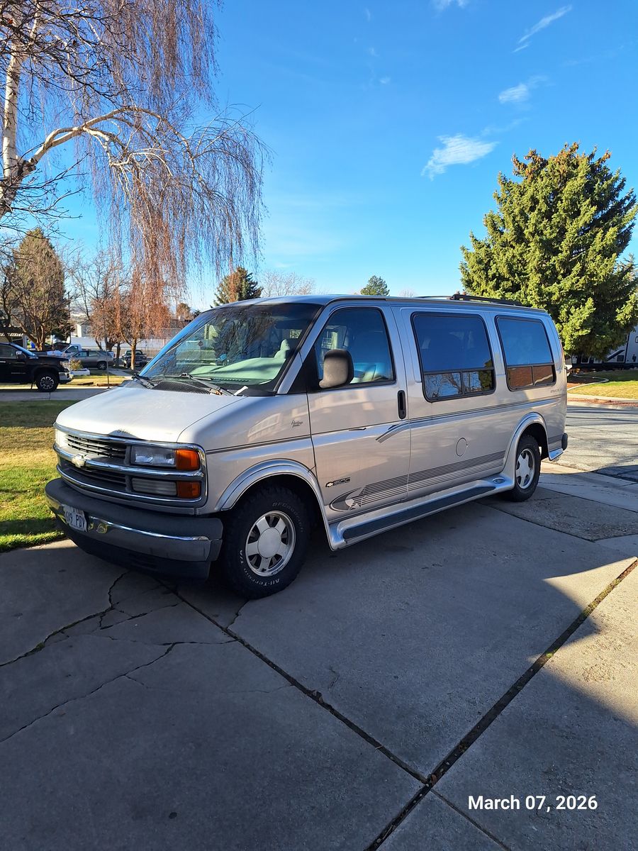 1998 Chevrolet Express G1500 in North Ogden, UT | KSL Cars