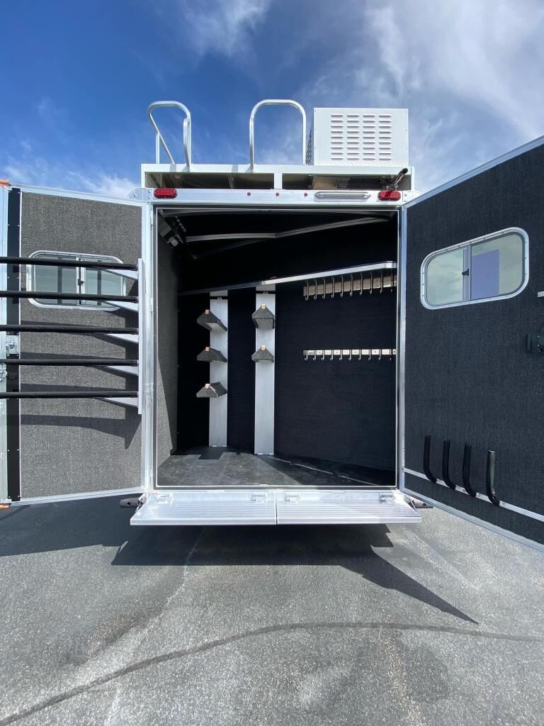 New 2025 Elite 5 Horse Gooseneck Trailer Aluminum Build, 8' Hayrack ...