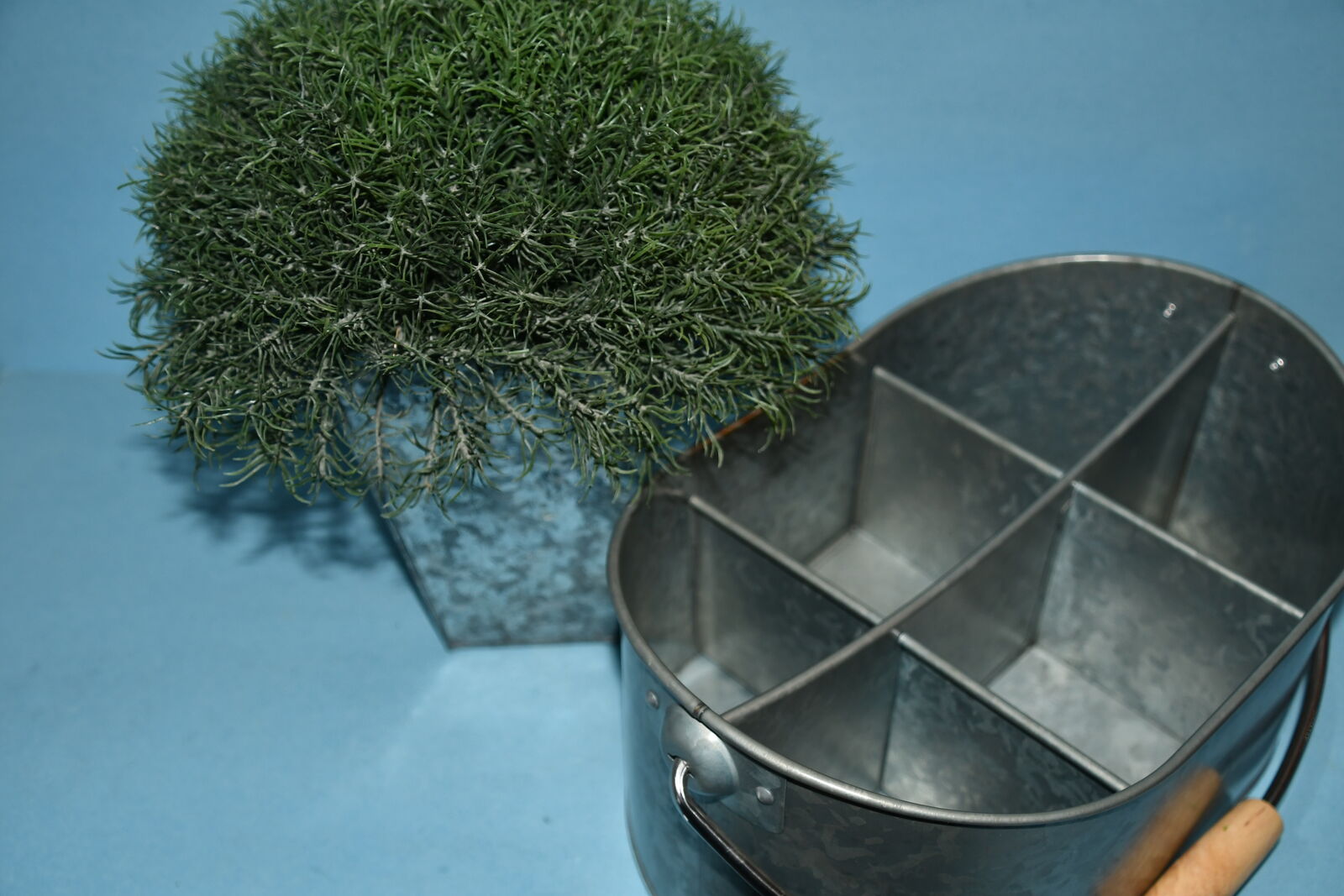 GALVANIZED METAL DIVIDED CONTAINER 12" x 8" x 2" + ARTIFICIAL PLANT in ...