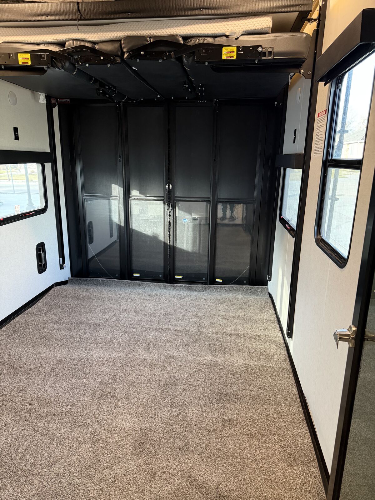 2022 Alliance Valor 40V13 | Travel Trailers, Toy Hauler | KSL Classifieds