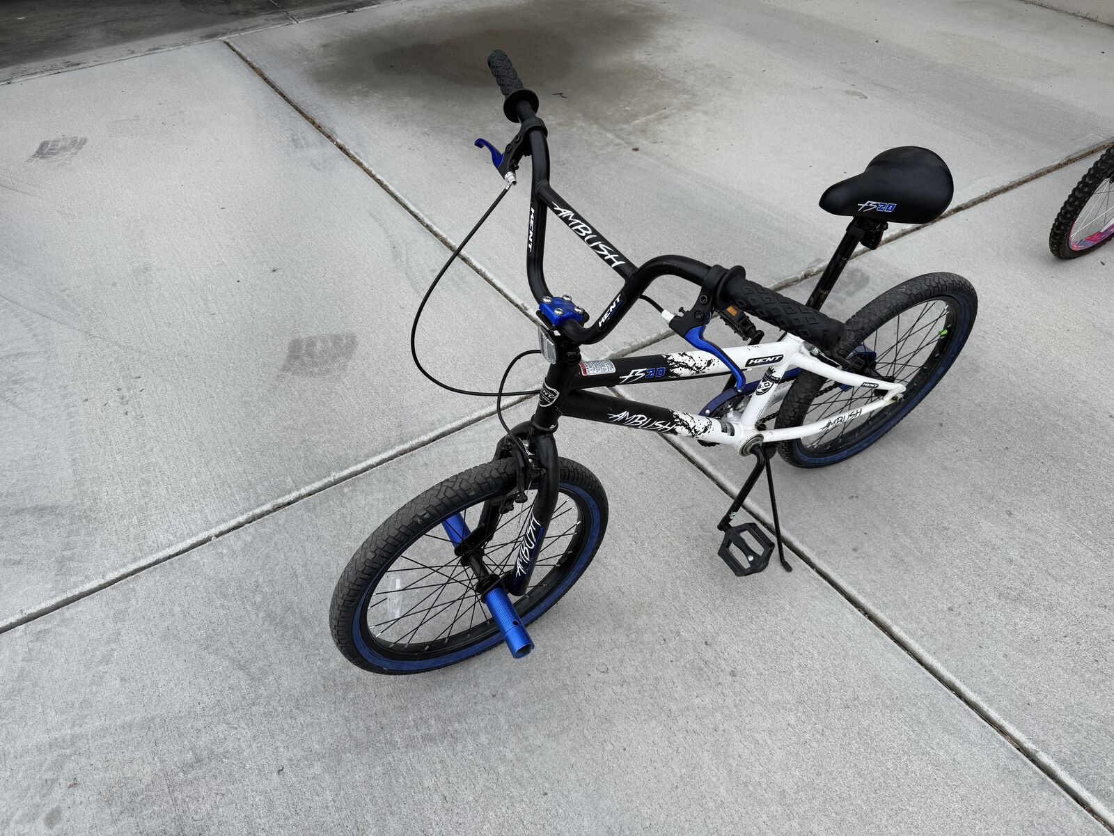 Kent Ambush Kids Bike – 20” Wheels – Black/White/Blue – Tubes Included ...