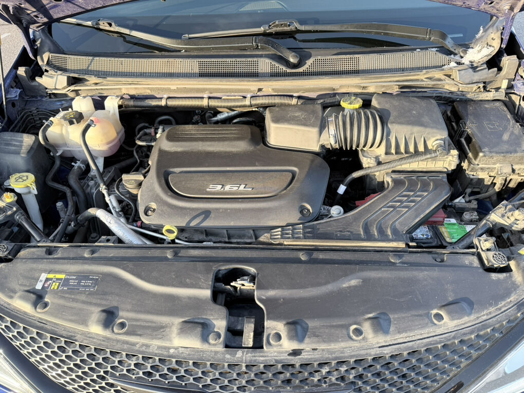 2019 Chrysler Pacifica Limited in Roy, UT | KSL Cars