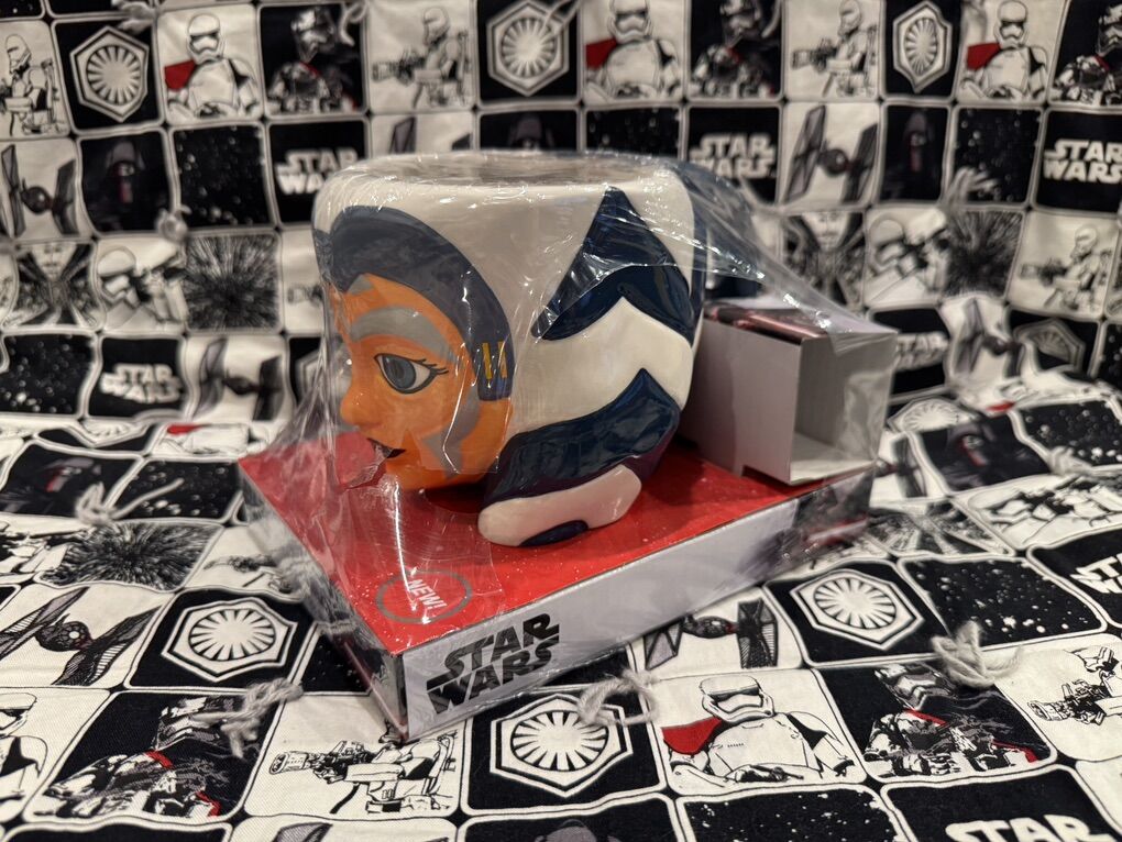 Star Wars Ahsoka Tano Mug With Hot Chocolate | Collectibles | KSL ...