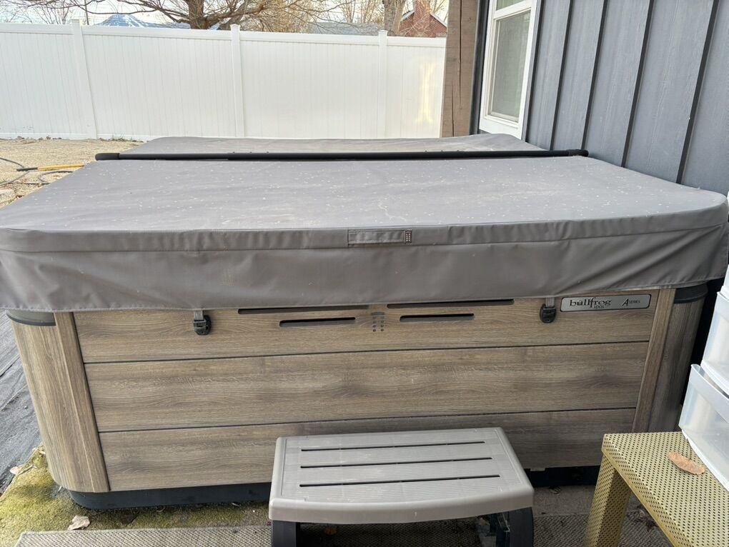 Bullfrog Spa | Hot Tubs, Spas and Pools | KSL Classifieds