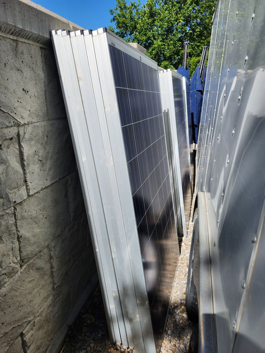 Complete 7.5 kW Solar System – 30 Panels + 30 Microinverters – $2,500 ...