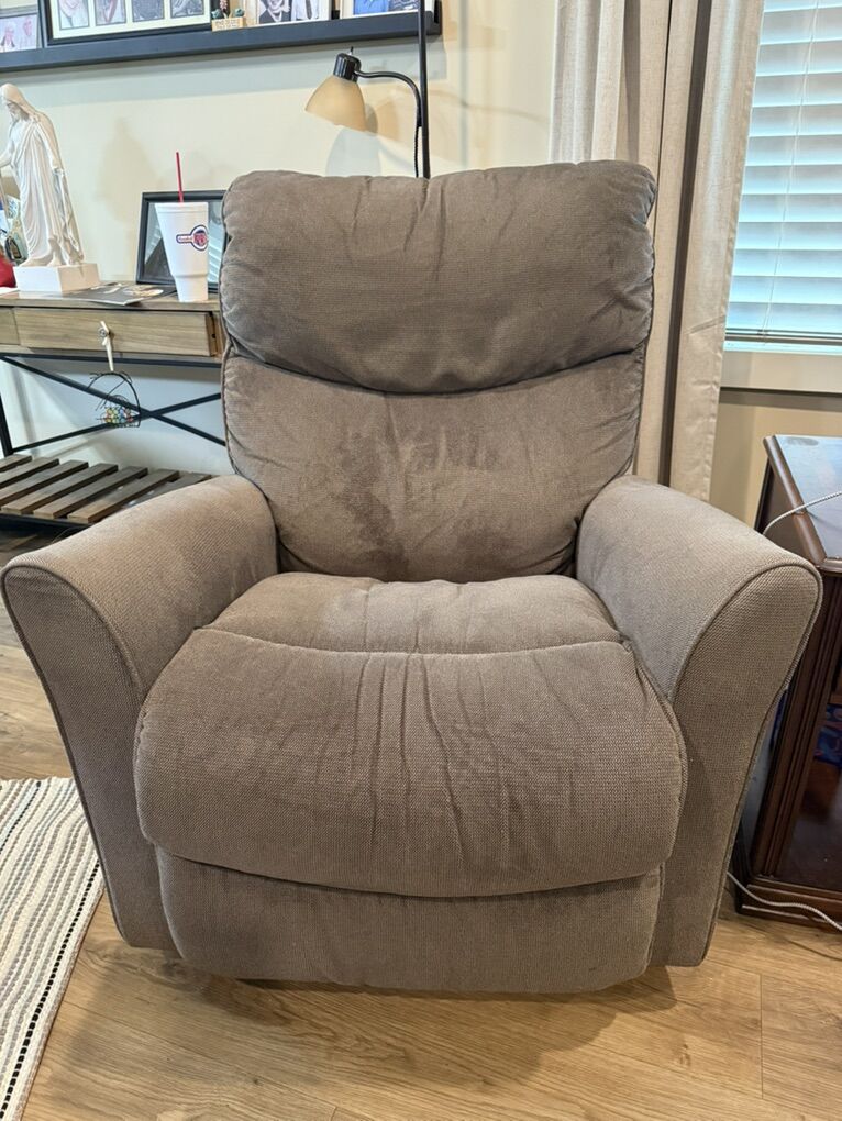 Power Recliner / Rocking Chair | Recliners and Rocking Chairs | KSL ...