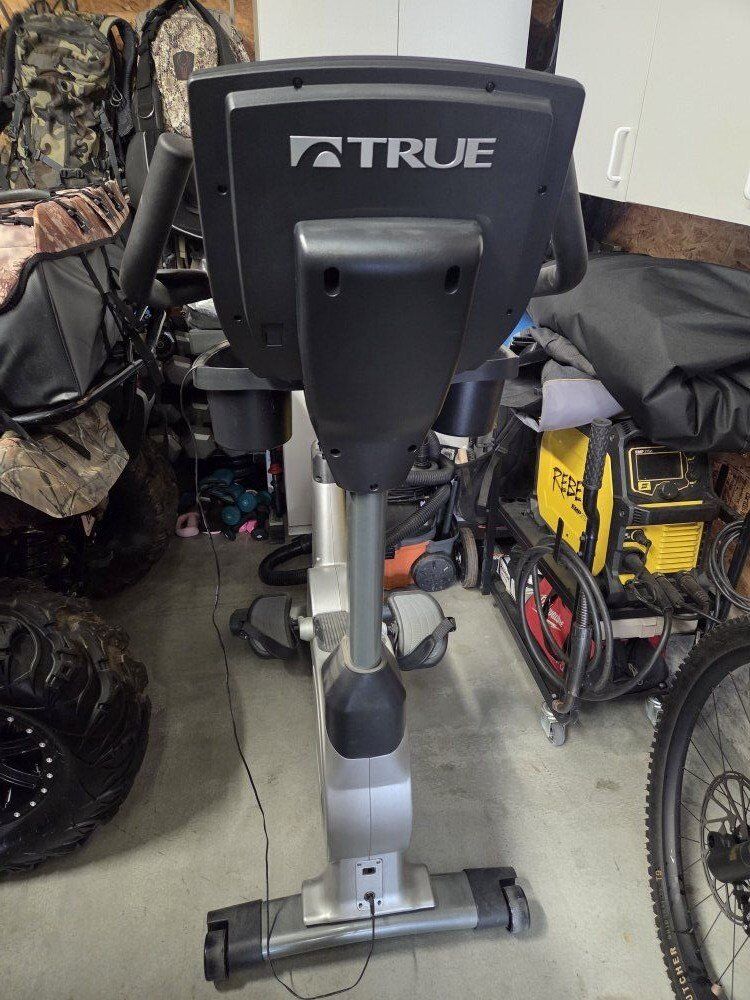 True Fitness ES900 Sationary Bike | Exercise Bikes | KSL Classifieds