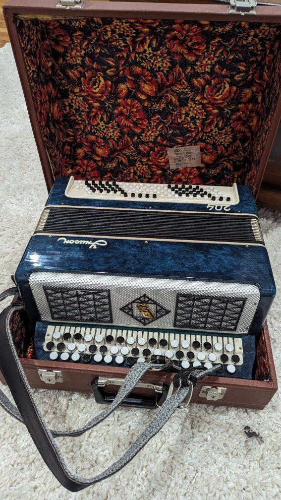 Unison Chromatic Button Accordion B System | Pianos, Keyboards, and ...