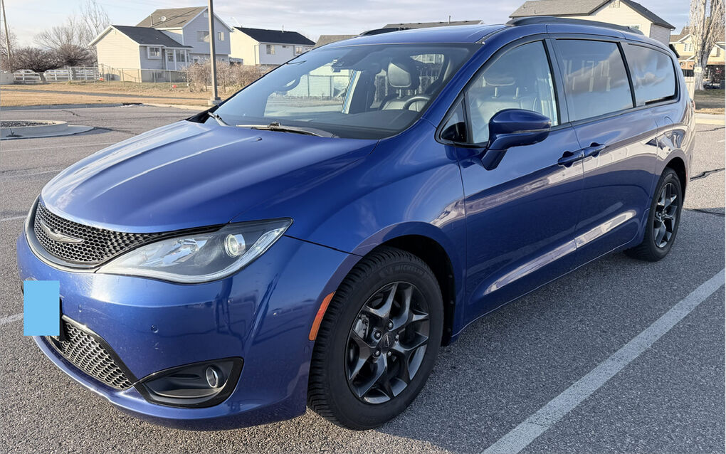 2019 Chrysler Pacifica Limited in Roy, UT | KSL Cars