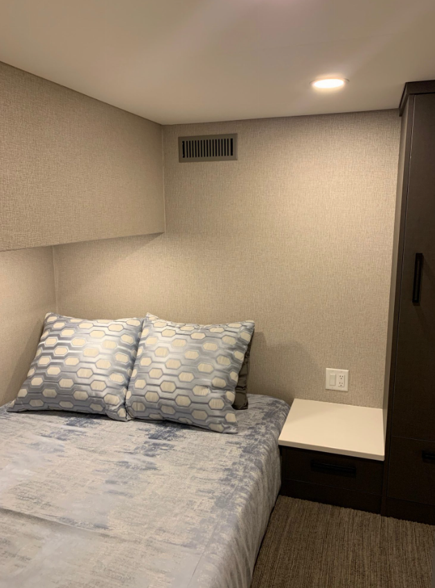 Antelope Point Marina Houseboat *Utopia Trip #8* (July 23-29) | House ...