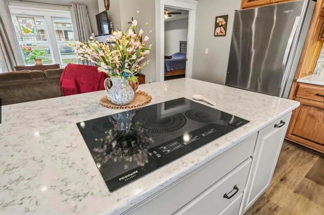 Easy Living & Elevated Style in Hamilton, MO | Investment Properties ...