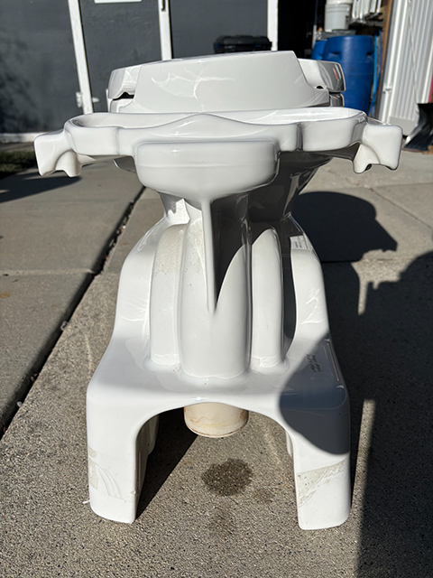 Toilet TOTO | Plumbing | KSL Classifieds