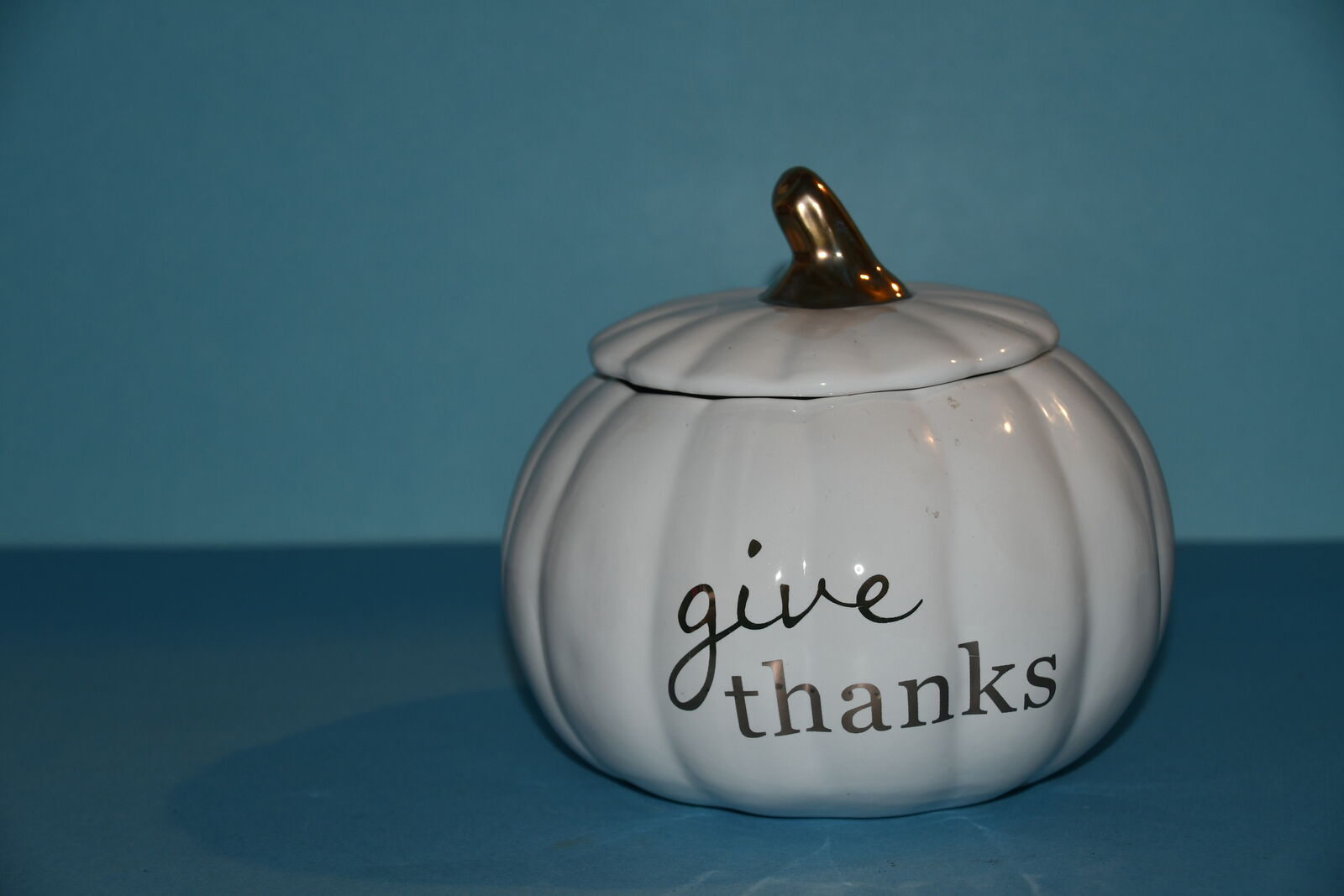 WHITE CERAMIC "GIVE THANKS" PUMPKIN +NWT "BLESSED" & "HELLO" BEAD SET ...