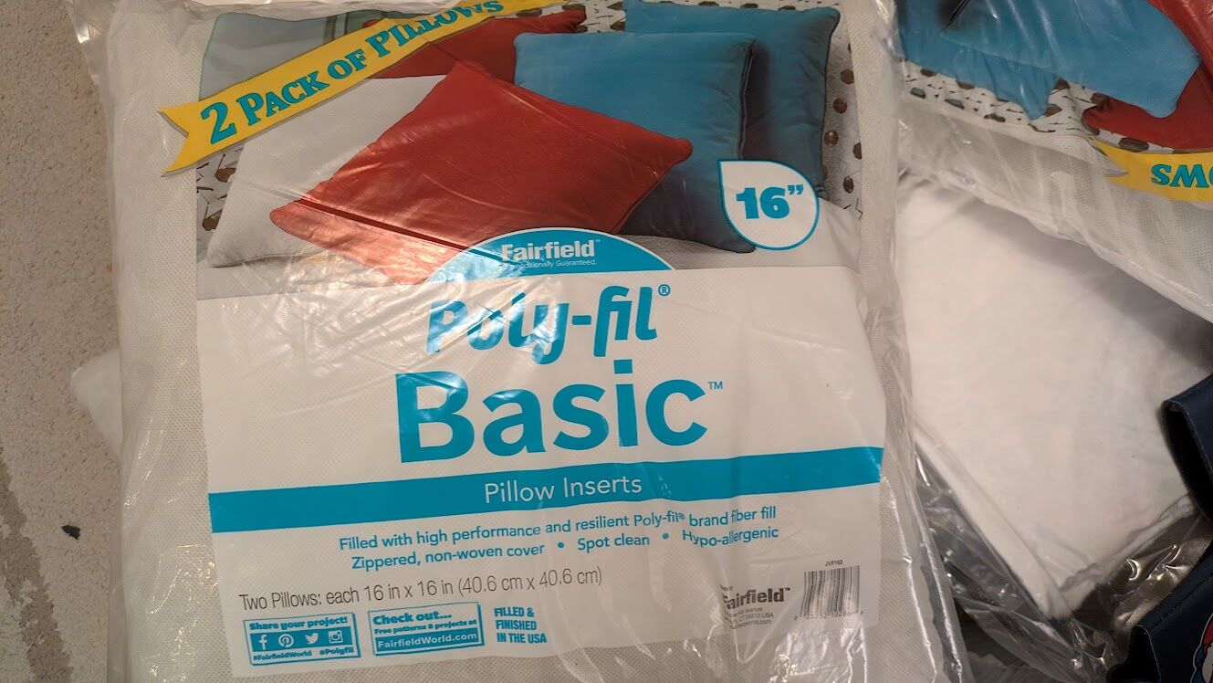 Poly-fil 16'' Pillow Inserts - 2 pack - Brand New (Multiple available ...