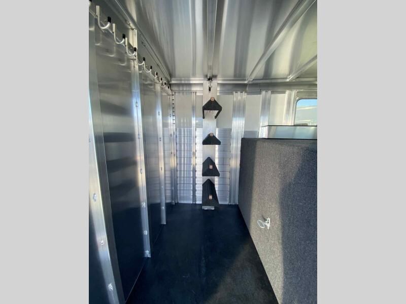 New 2026 Elite Show Cattle 24' Livestock Trailer | Horses/Livestock ...