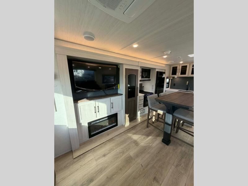 New 2026 Forest River RV Grand Surveyor 290RLDS | Travel Trailers ...