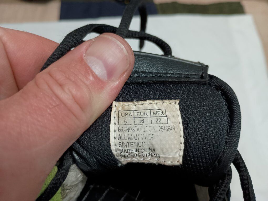 Rawlings soccer cleats shoes size 5 | Boy's Shoes | KSL Classifieds