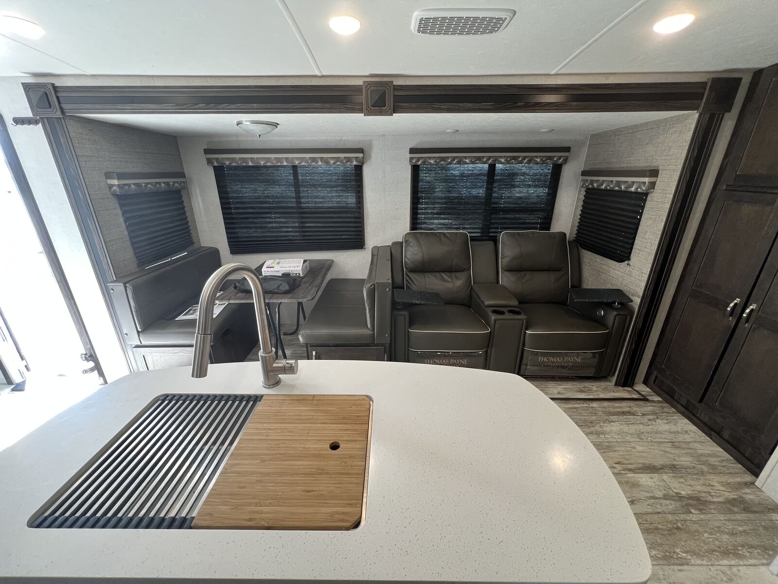 2020 HIGHLAND RV MESA RIDGE 312BHS | Travel Trailers, Bumper Pull | KSL ...