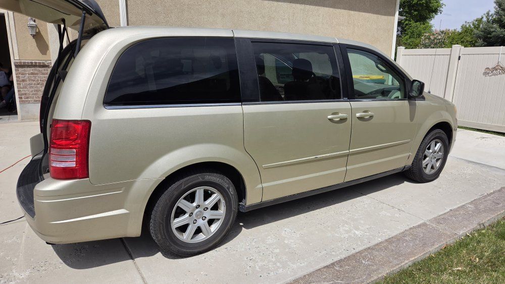 2010 Chrysler Town and Country LX in American Fork, UT | KSL Cars