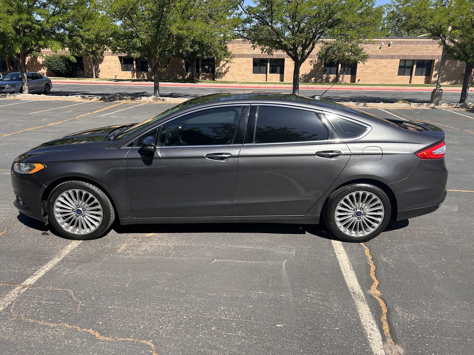 2016 Ford Fusion Titanium Specs