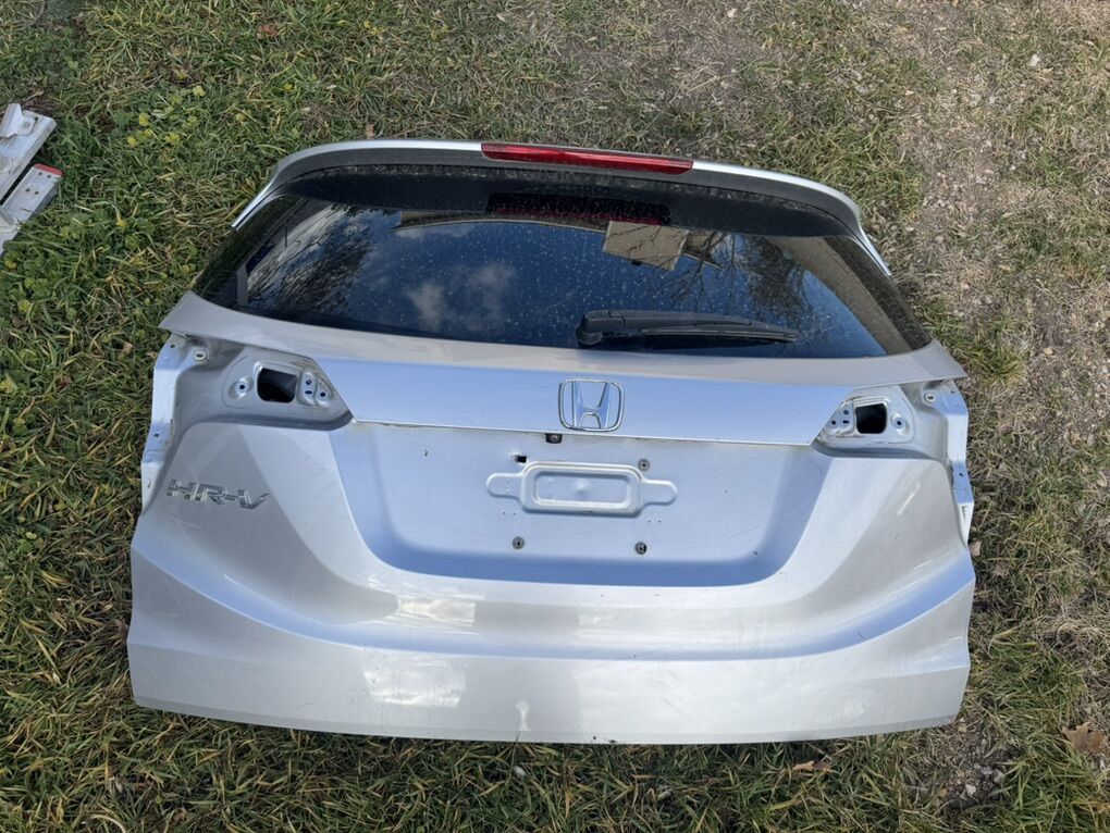 2016 Honda HRV Trunk Gate Silver | Auto Accessories | KSL Classifieds