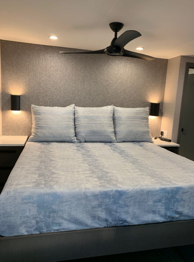 Antelope Point Marina Houseboat *Utopia Trip #8* (July 23-29) | House ...