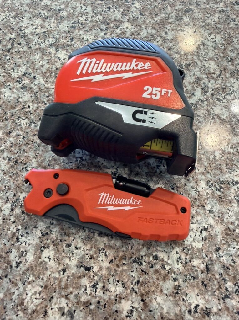 Milwaukee Tape Measure/Fastback | Power and Hand Tools | KSL Classifieds