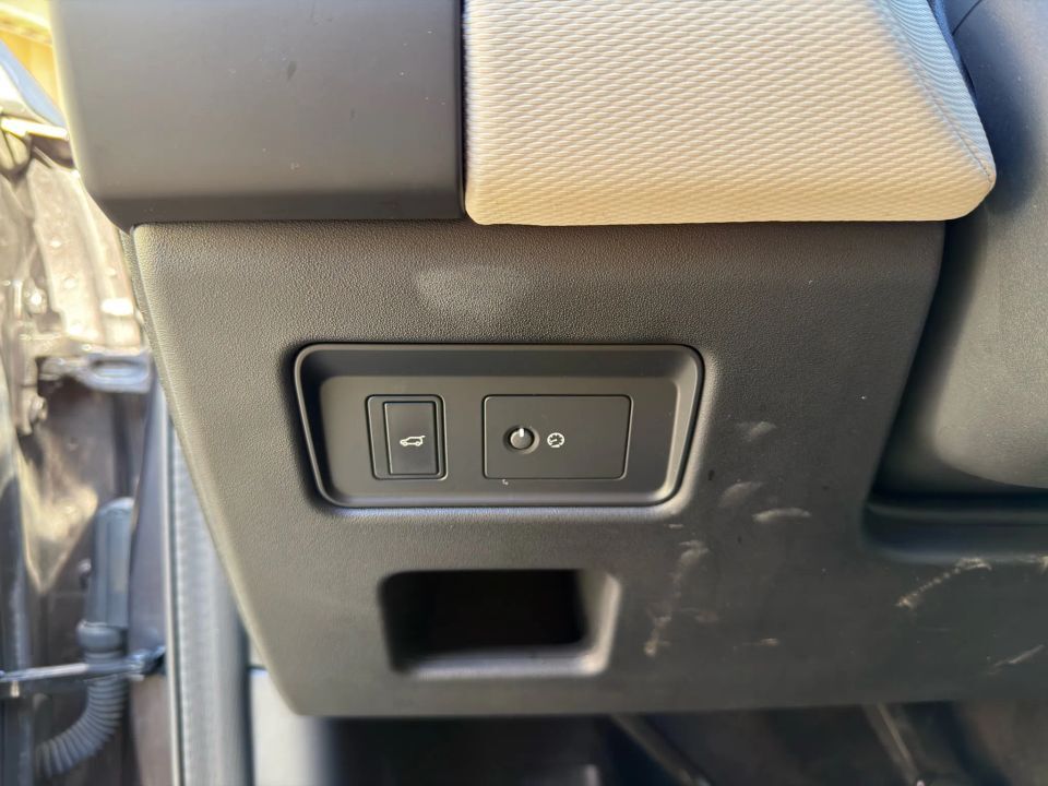 2023 Land Rover Discovery P360 Metropolitan Edition in Springville, UT ...