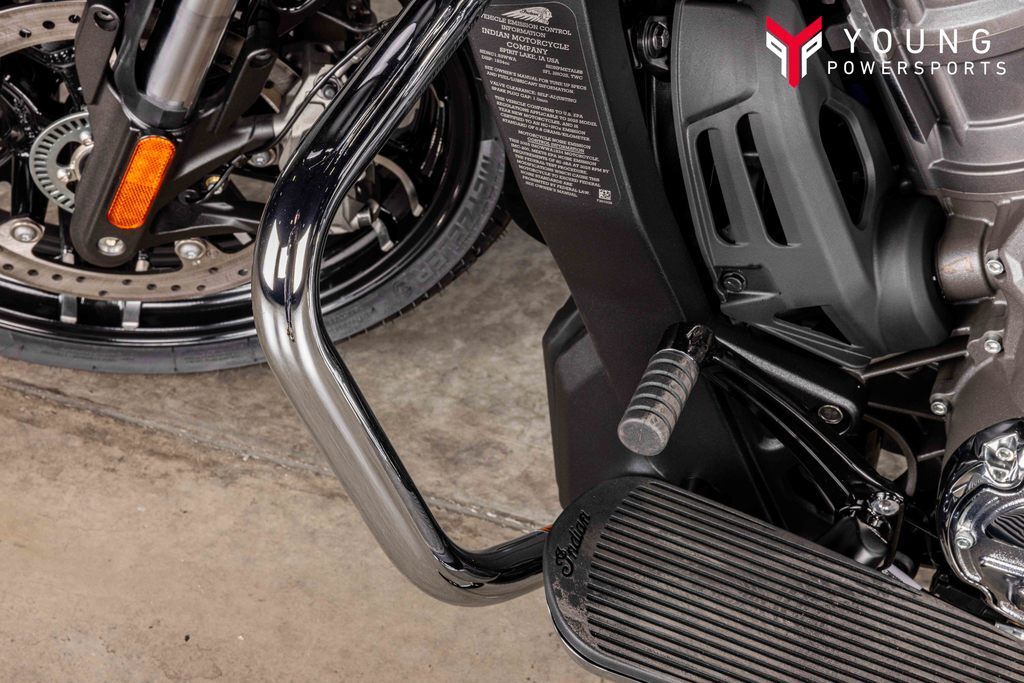 2025 Indian Motorcycle® Challenger® Limited 112 w/PowerBand Audio Black Metallic | Motorcycles ...