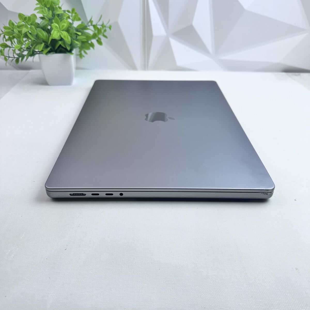 MacBook Pro (16-inch, M1 Pro, 2021) 16-Core GPU, 16GB, 512GB SSD ...