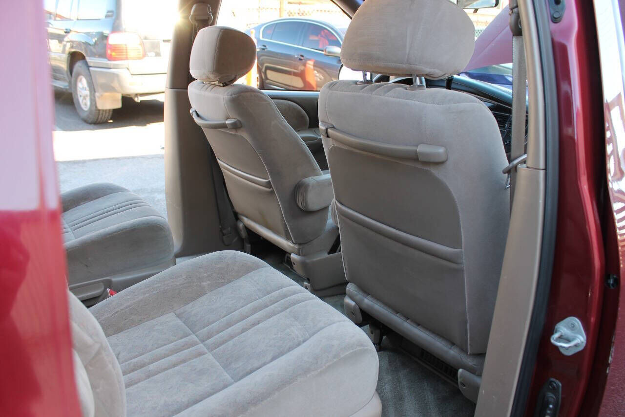 1998 Toyota Sienna LE in Las Vegas, NV | KSL Cars