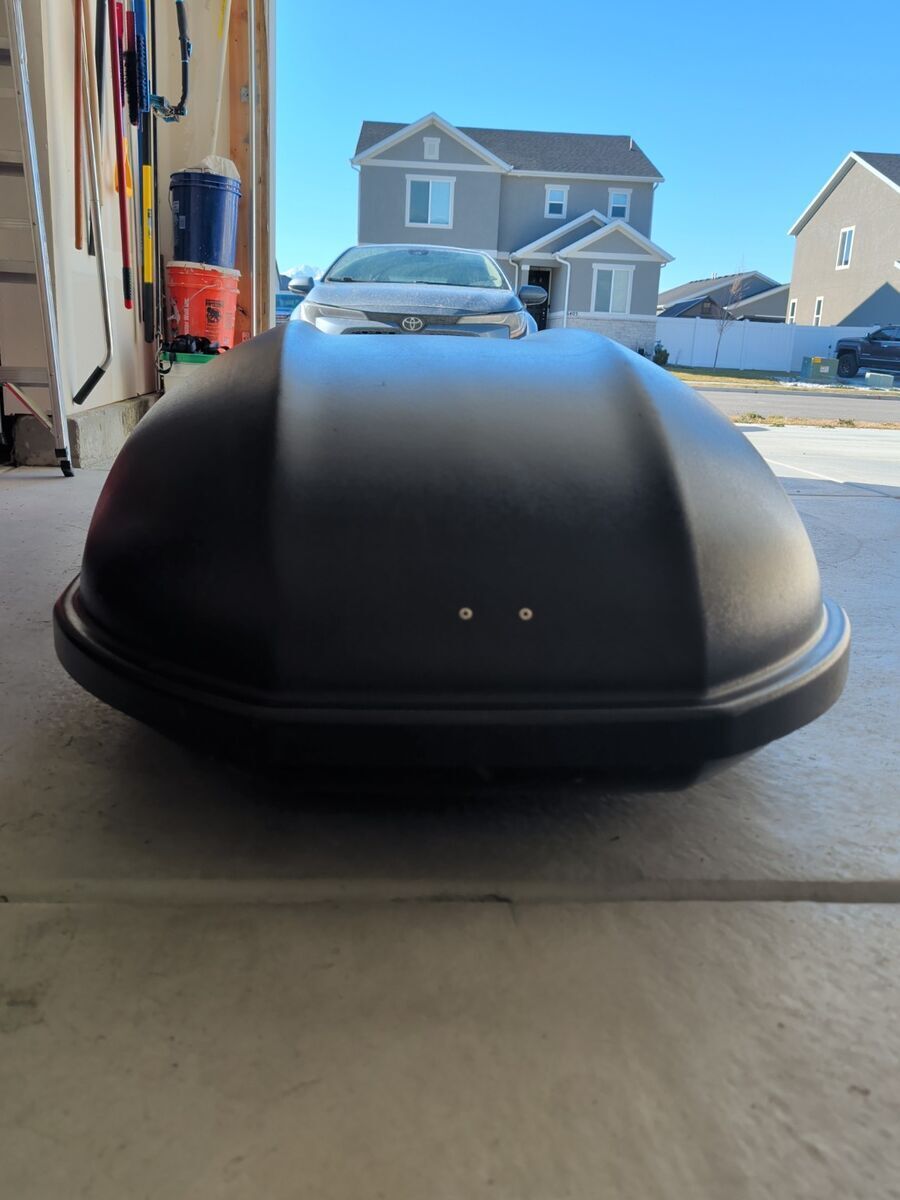 Yakima SkyBox 16 Carbonite – Rooftop Cargo Box – $475 OBO | Ski, Bike ...