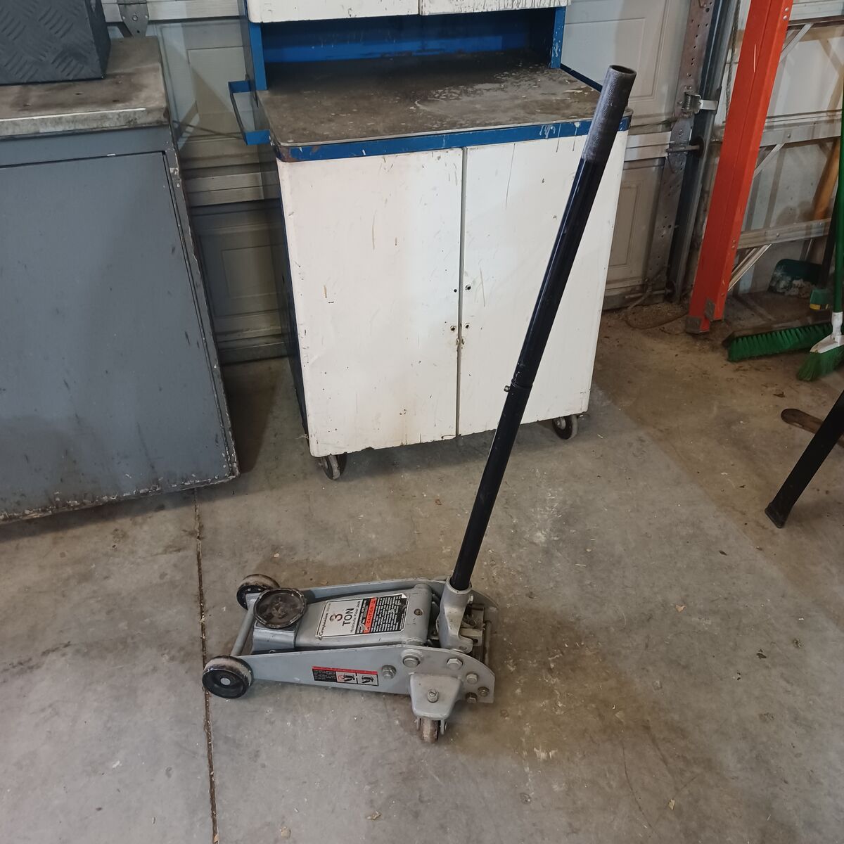 Heavy duty 3 ton jack | Auto Accessories | KSL Classifieds