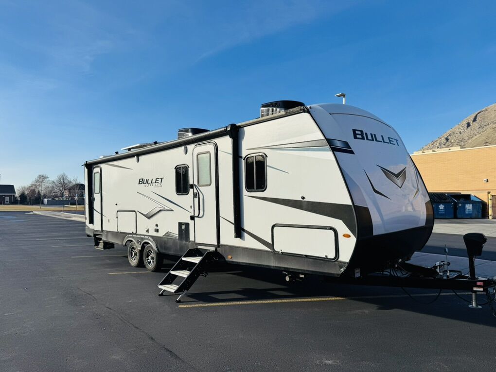 2022 Keystone Bullet Ultra Lite SOLAR | Travel Trailers, Bumper Pull ...