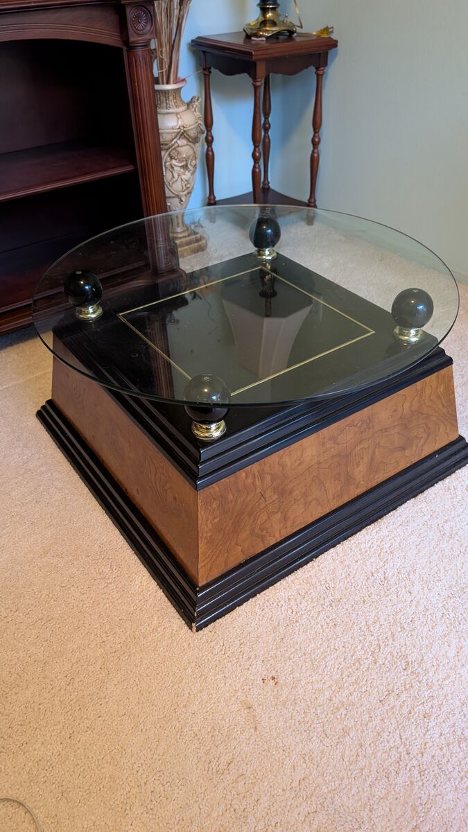Round Glass Coffee Table | Coffee Tables and End Tables | KSL Classifieds