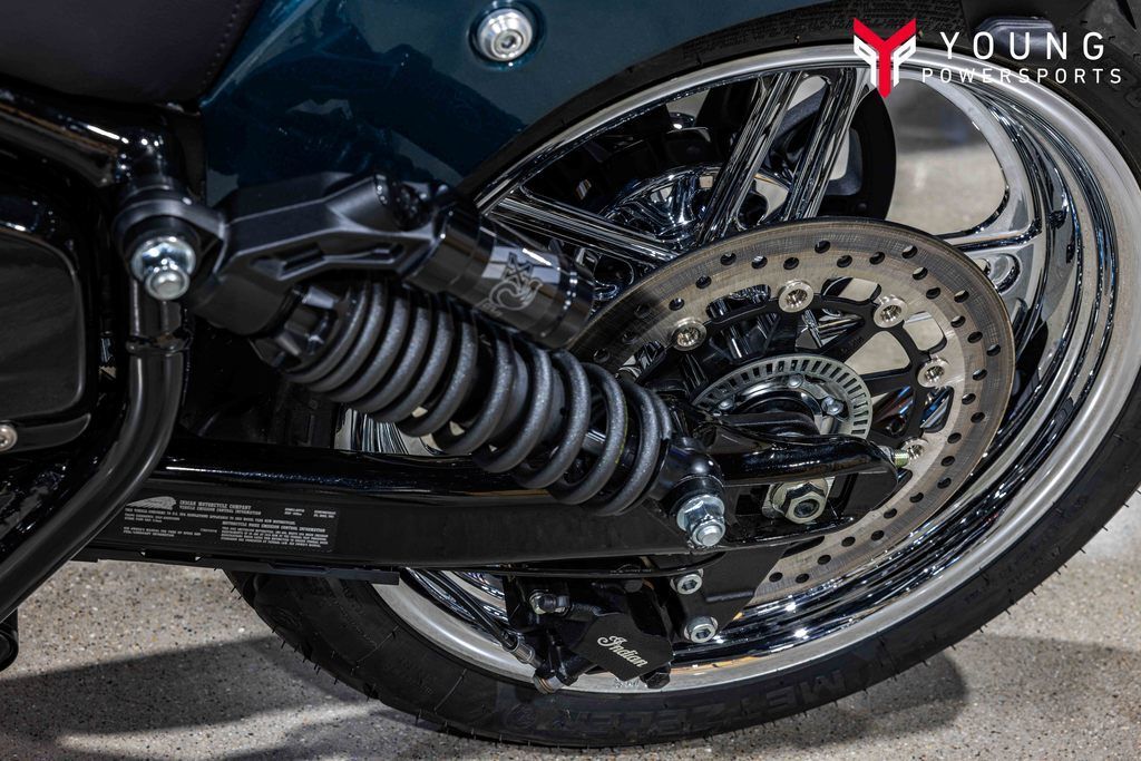 2025 Indian Motorcycle® Sport Chief Cascade Green Metallic ...