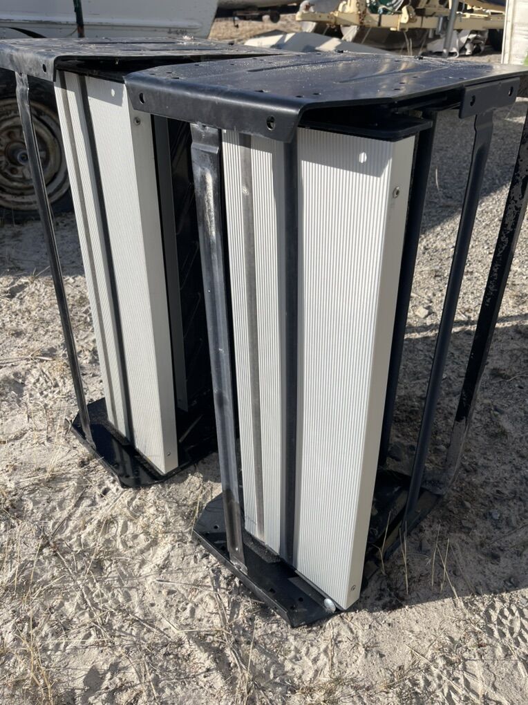 ALUMI-TREAD QUAD ALUMINUM RV STEP - LIPPERT | Motorhome and Travel ...