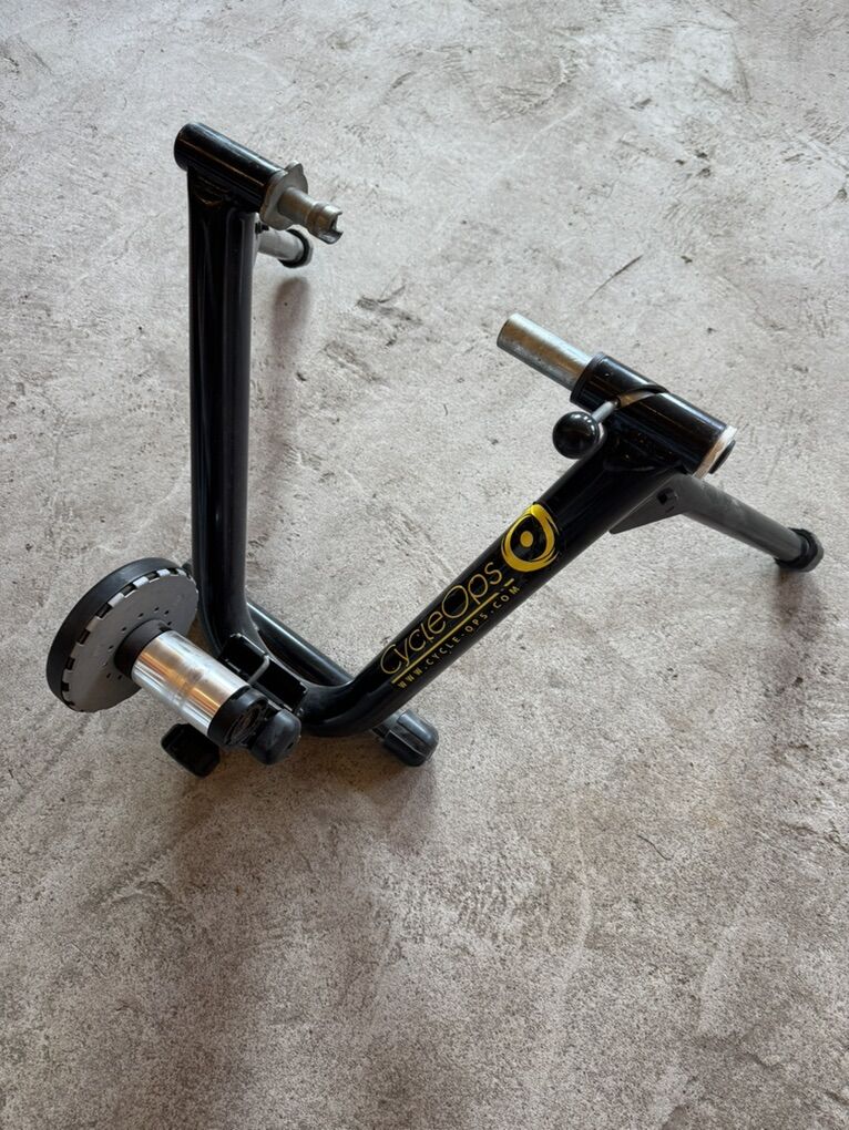 Trek Fluid CycleOps Trainer & Front Wheel Stand | Bike Accessories ...