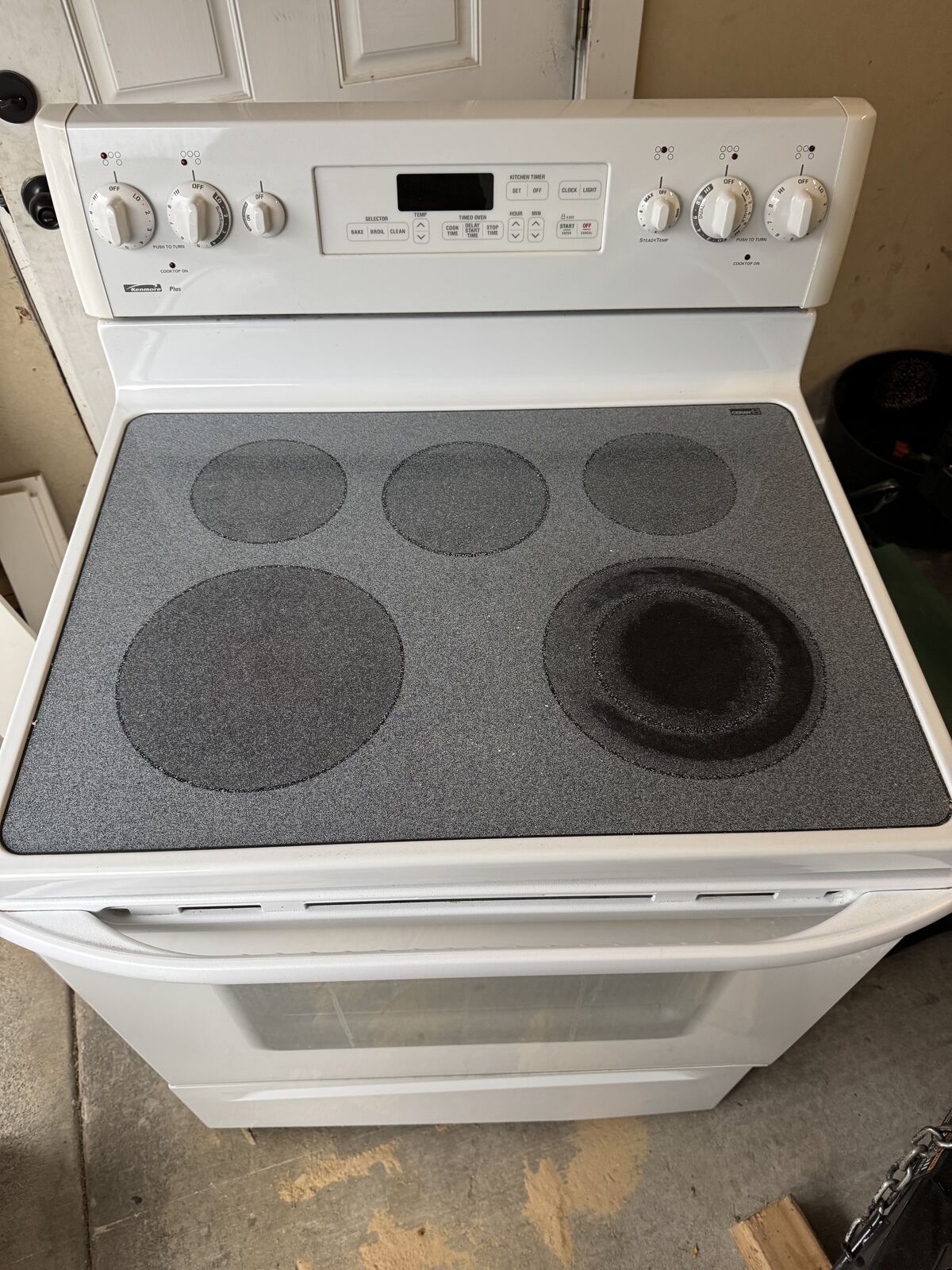 Smooth Top Range | Stoves, Ranges and Ovens | KSL Classifieds