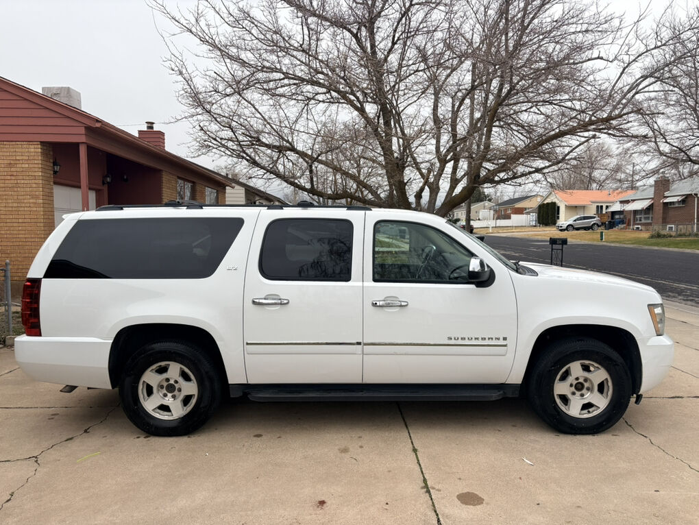 2009 Chevrolet Suburban LTZ in Centerville, UT | KSL Cars