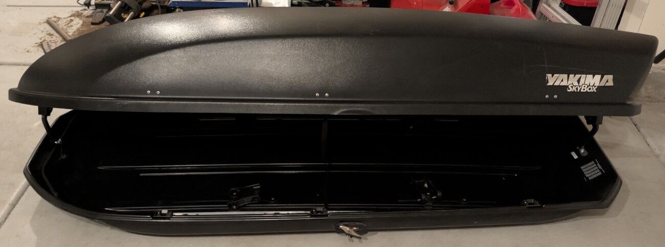 Yakima SkyBox 16 Carbonite – Rooftop Cargo Box – $475 OBO | Ski, Bike ...