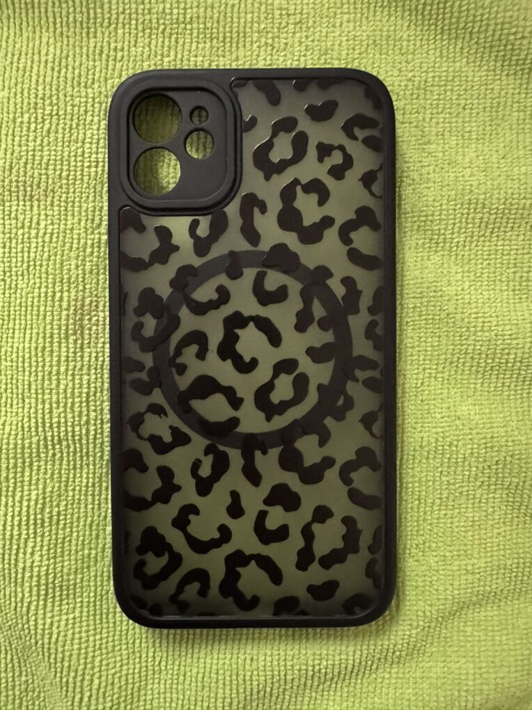 Black iPhone 11 64gb | IPhone & Smartphone Accessories | KSL Classifieds