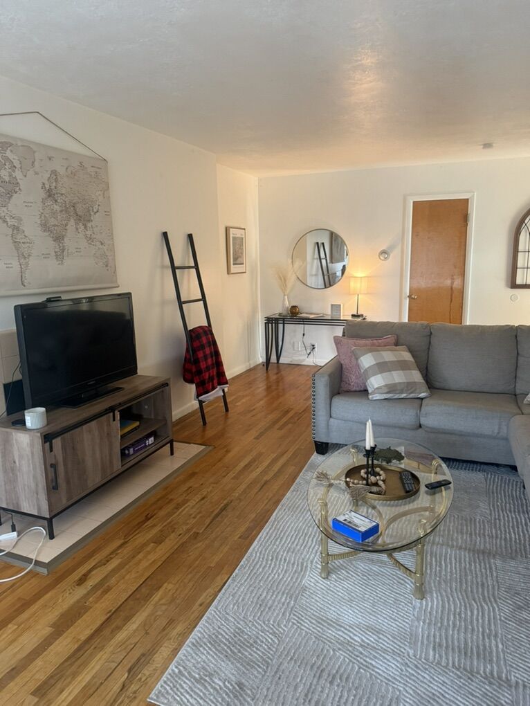 Private Room In 4 Bedroom House! | Recreational Property For Sale or ...