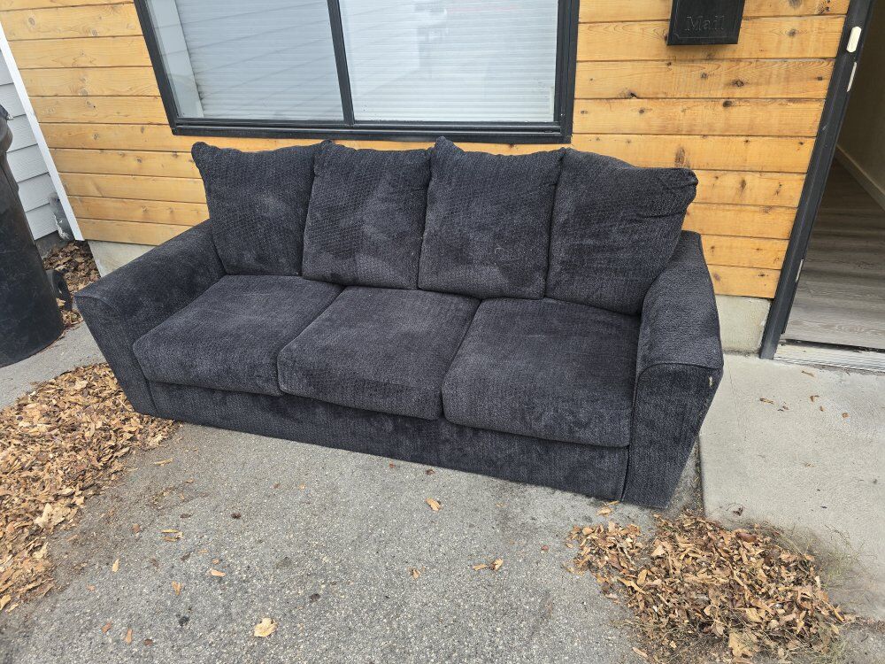 free couch | Couches and Loveseats, Fabric | KSL Classifieds