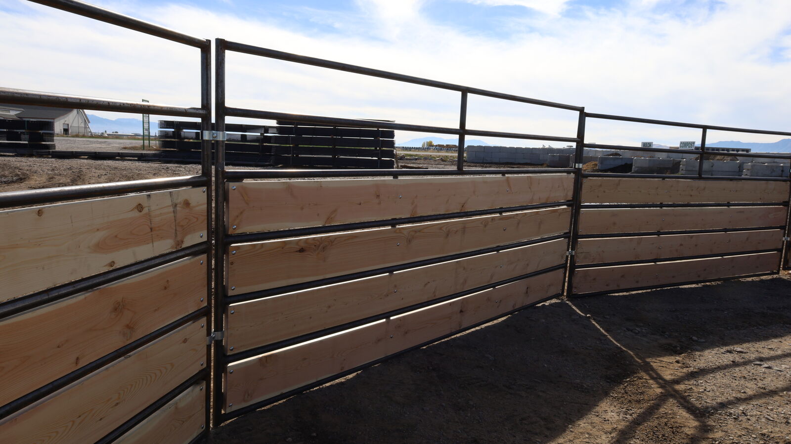 50' Round Pen Package- Heavy Duty Steel, Treated Wood | Livestock ...