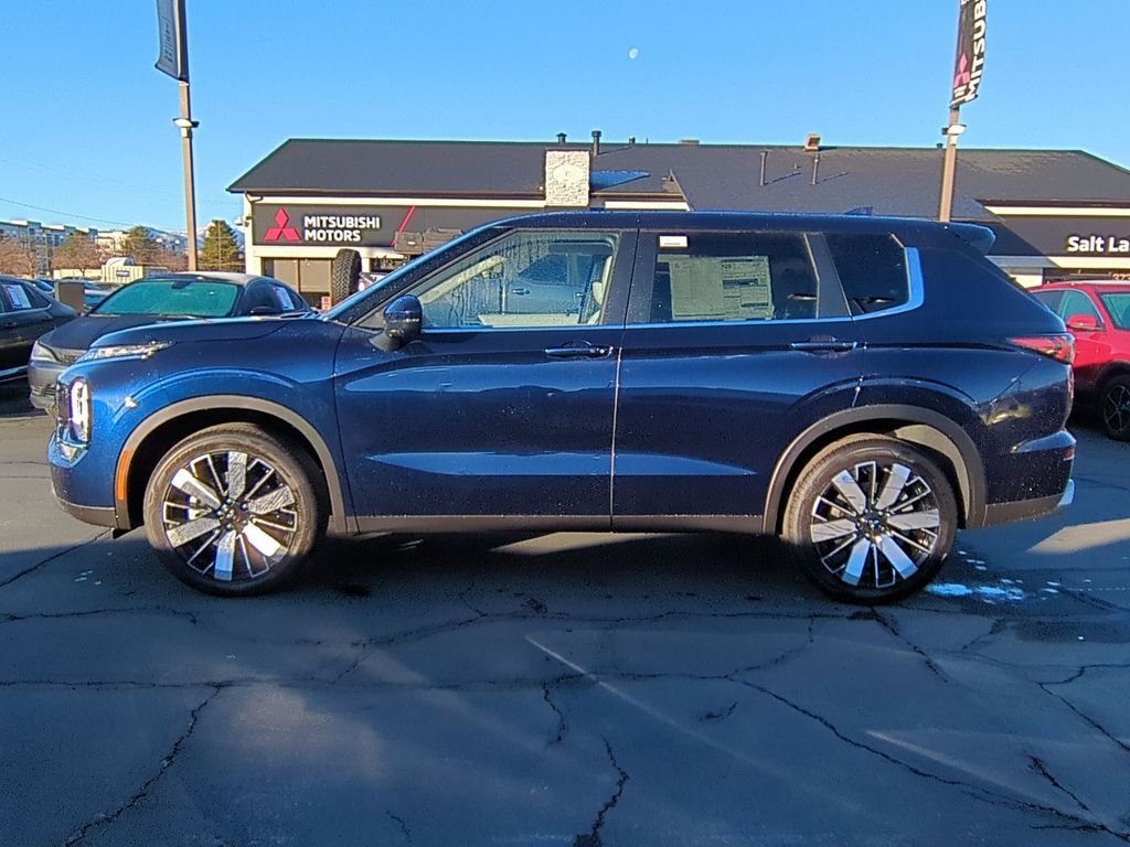 2025 Mitsubishi Outlander SE in Salt Lake City, UT | KSL Cars