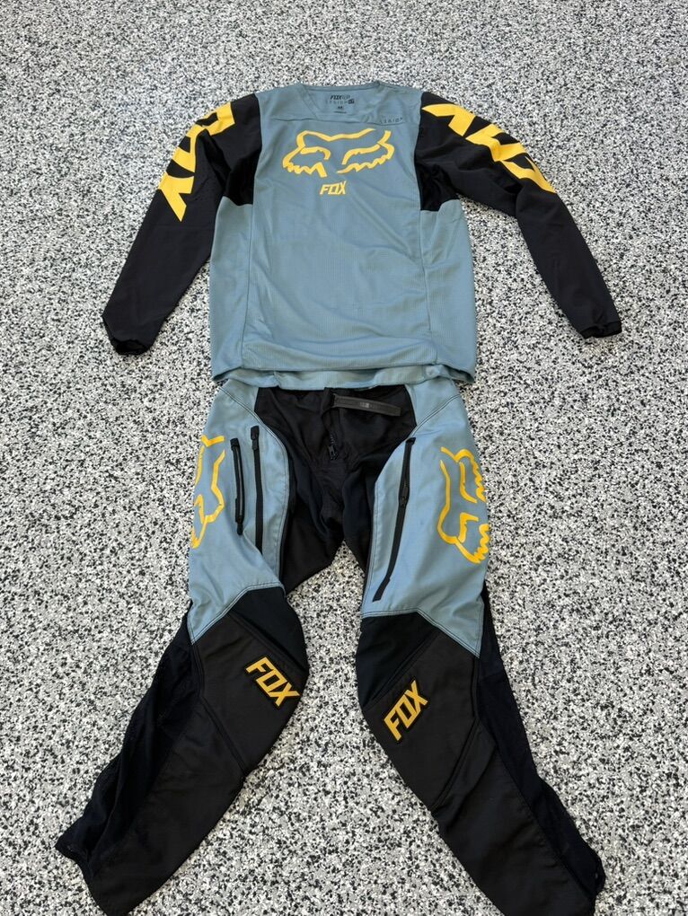 Mens Fox Dirt Bike / ATV riding gear | Motorcycle Accessories/Clothing | KSL Classifieds